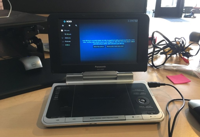 Raspberry Pi Zero W + Vintage DVD Player = A Compact Kodi Media Center ...